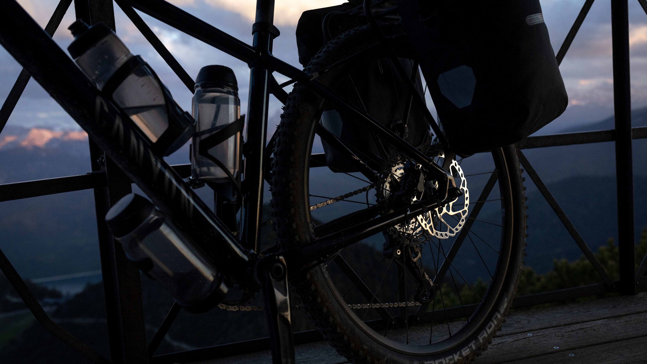 Best touring bicycles guide | How to choose the right long-distance ...