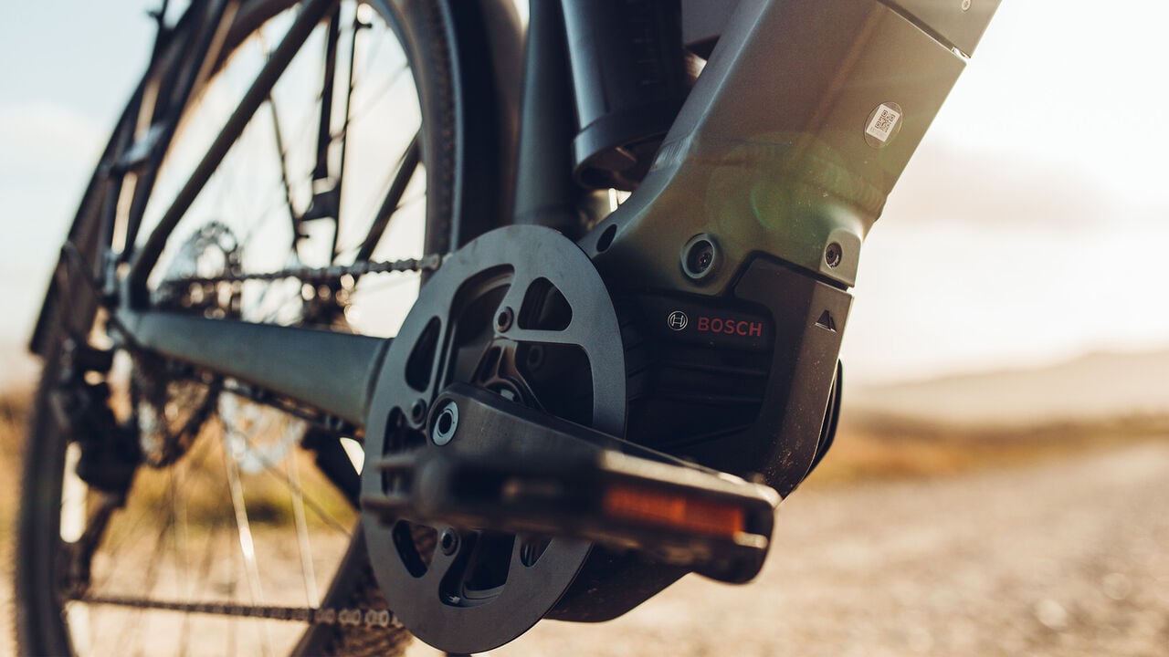 Touring Electric Bike with mid-engine | CANYON GB