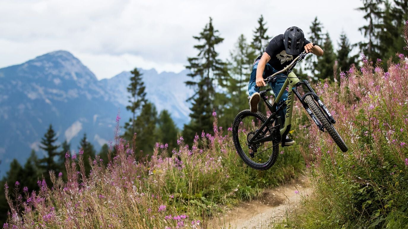 Best 27.5" Trail Bikes | 27.5 inch Trail Bikes | CANYON US