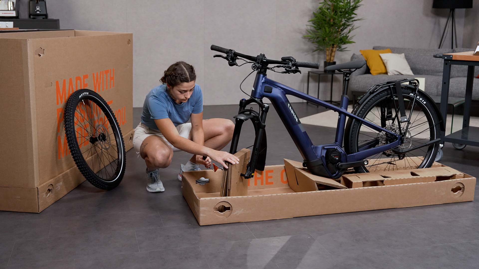 Pathlite:ON SUV step-through support | CANYON AU